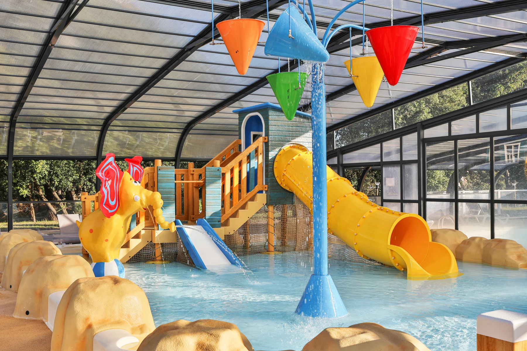 Camping Le Petit Rocher | Meeste keuze, beste prijs | Allcamps